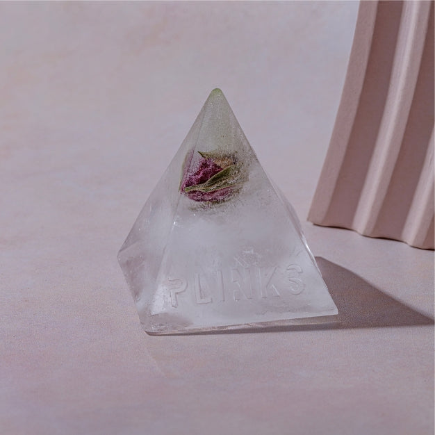 Pyramid Ice Cube Shape Trays - DrinksPlinks